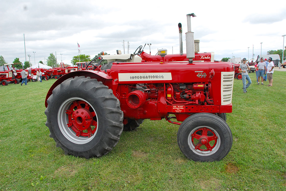 1958 INTERNATIONAL W-450 - Motortopia