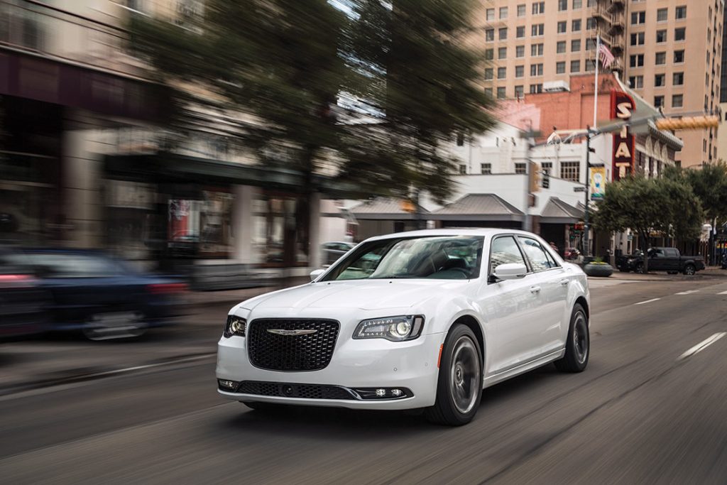 Chrysler 300 - Motortopia - EVERYTHING Automotive!