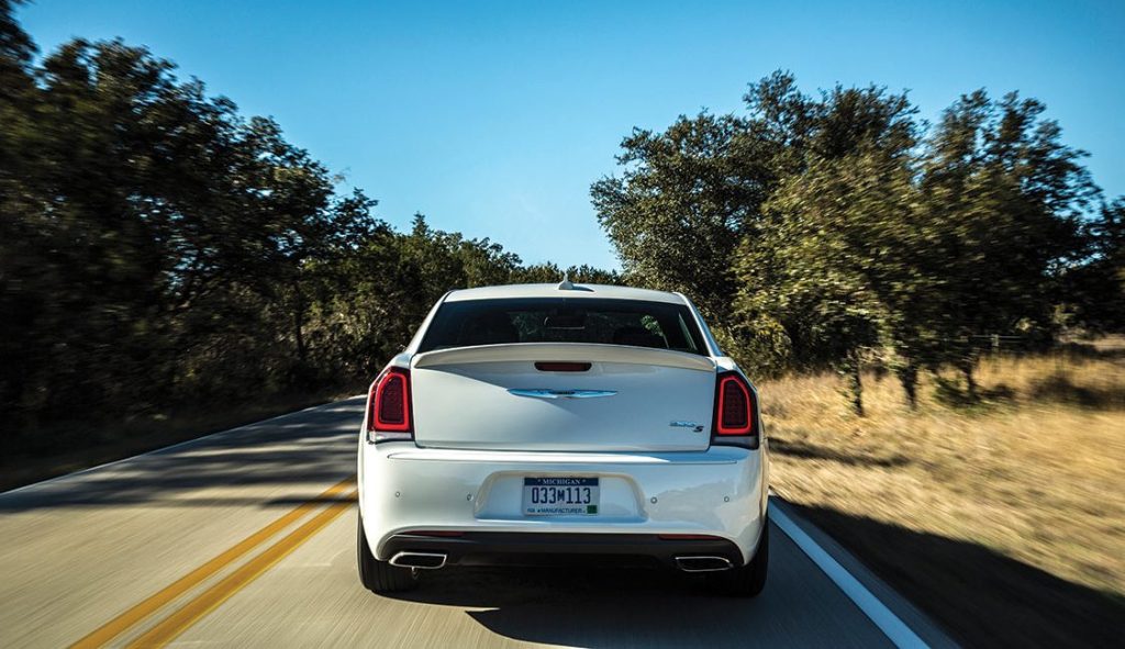 Chrysler 300 - Motortopia - EVERYTHING Automotive!