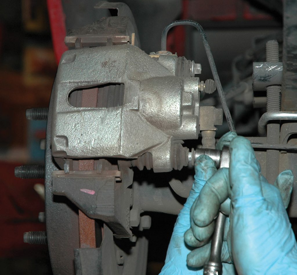 How to Install a Positraction Differential in a Ford Mustang ...