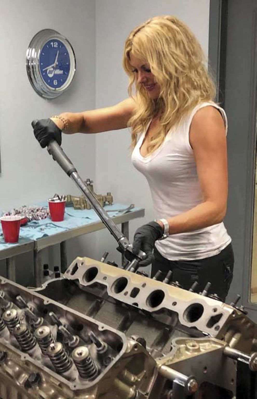 Q&A INTERVIEW: COURTNEY HANSEN - Motortopia - EVERYTHING Automotive!