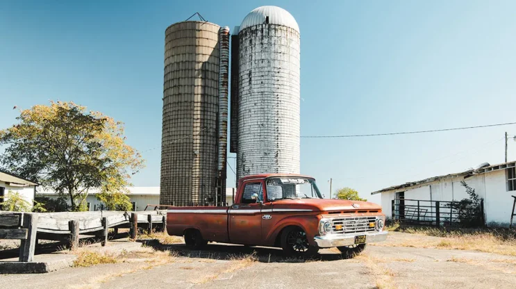 Reviving Power: No Spark Innovations' F-100 Powerstroke Diesel Swap ...