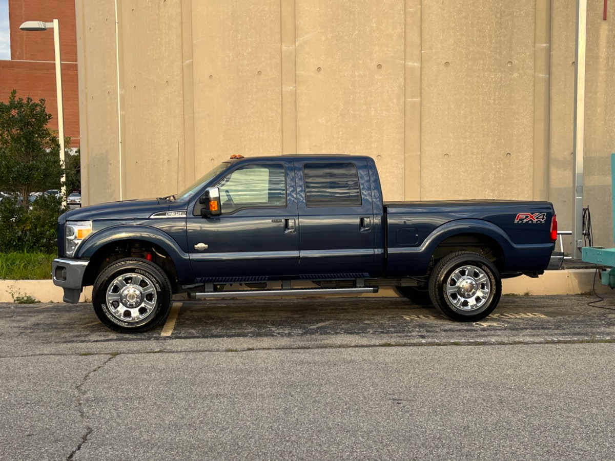 2016 Ford F350 Super Duty Crew Cab - Motortopia - EVERYTHING Automotive!